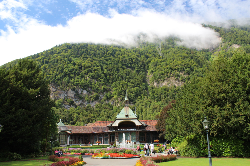 Interlaken – a village between two lakes in Switzerland - Luxembourg ...